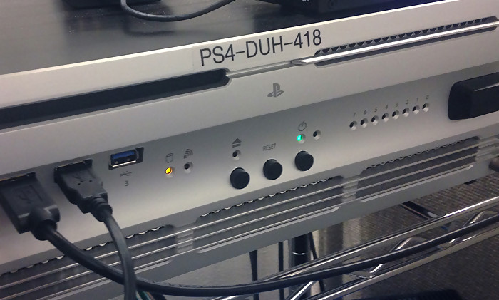 PS4 DevKit : et si le design de la PS4 NEO 4K s'en inspirait